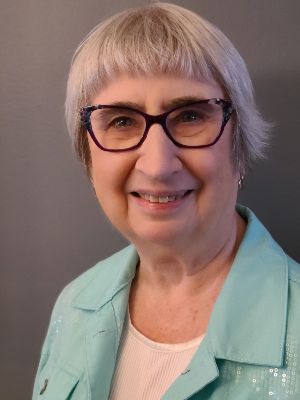 Candidates for state president and branch advocate, 2021 » AAUW NC